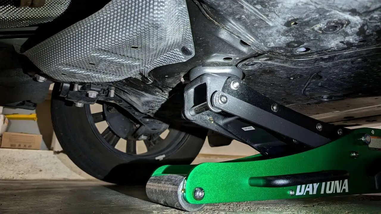 CX-5 Jack points, Pinchweld Heights, Bottlejacks and Pucks | Page 5 ...